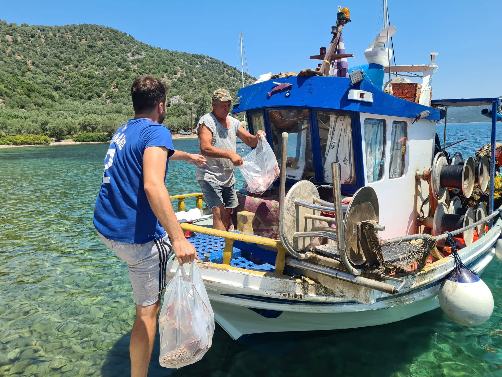 Άγγελος: Από κάθε γωνιά της Ελλάδας, με σκάφη στις Κόττες, για καλό ...